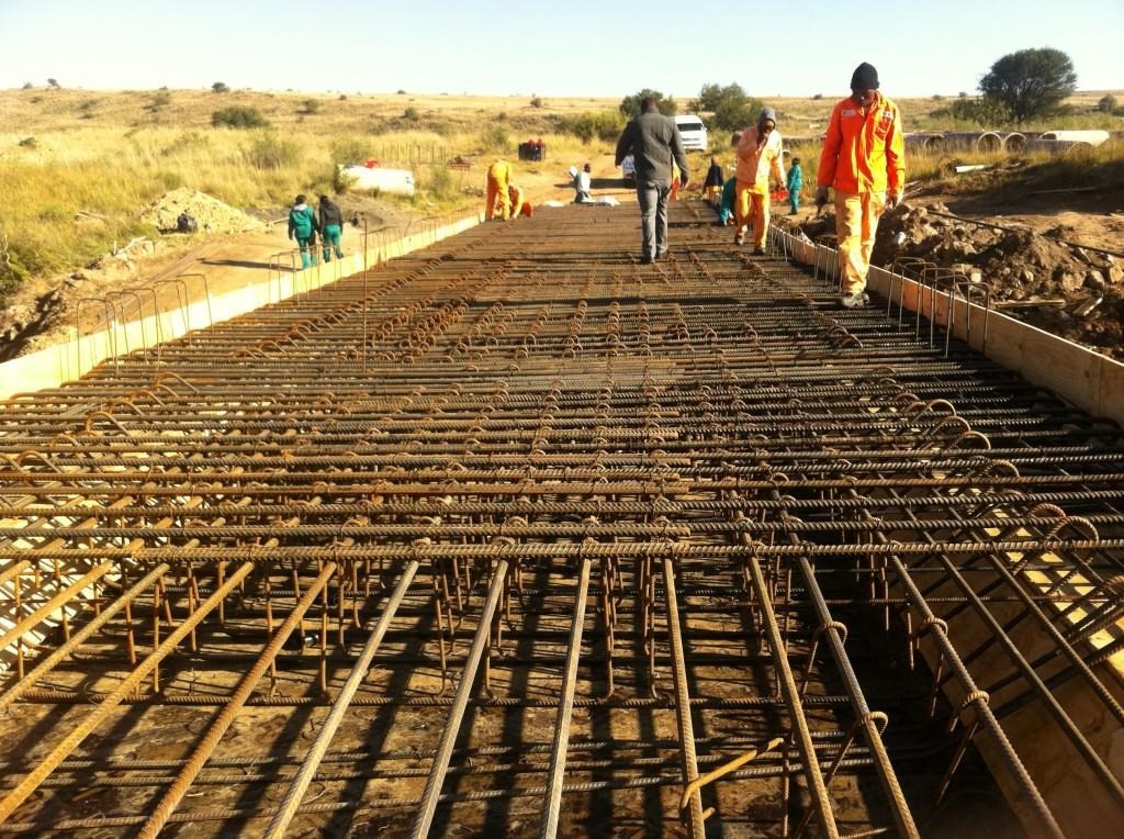 Earthworks and Road construction services - Diamond Bridge Construction ...